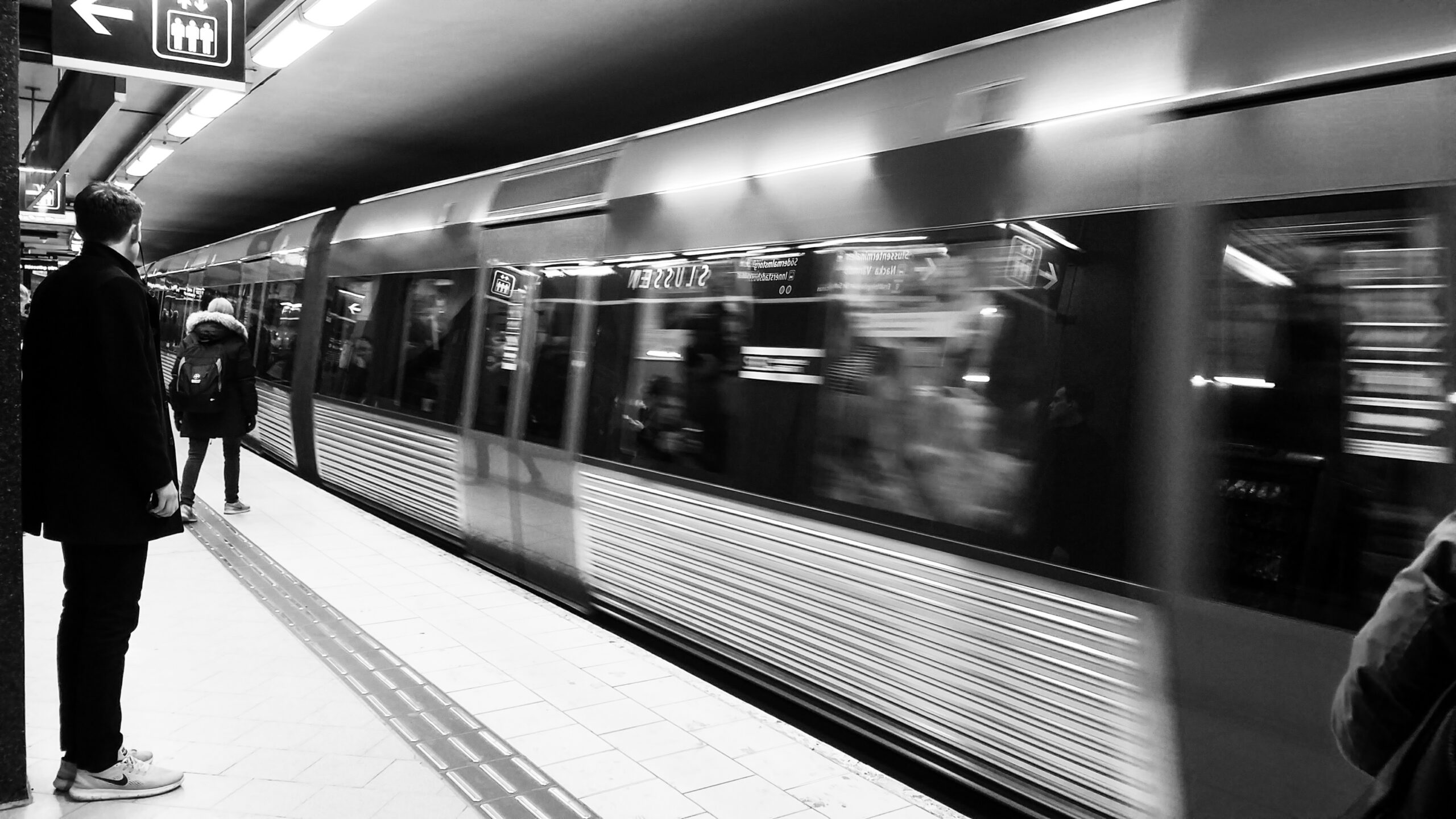 Mobility Choices: Public Transit - Pedestrian Space