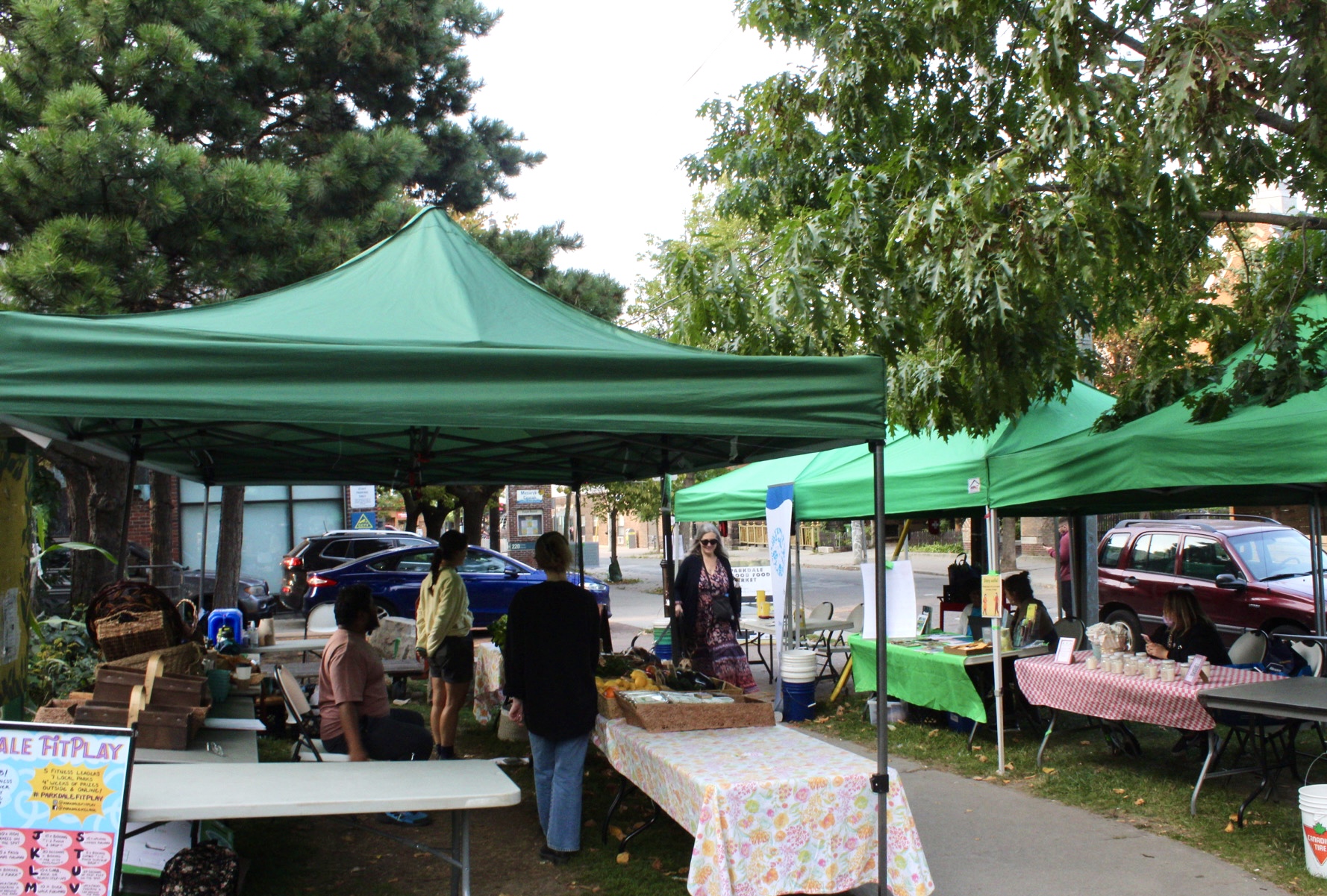 Urban Agriculture & Community - Pedestrian Space