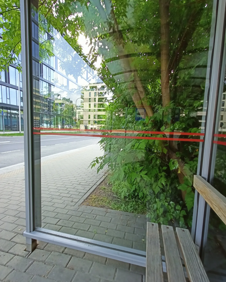 Shaded bus stops - Pedestrian Space